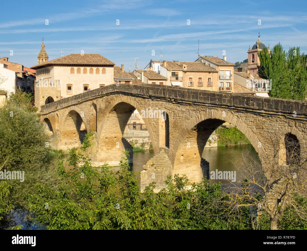 Pamplona bridge over arga river hi-res stock photography and images - Alamy