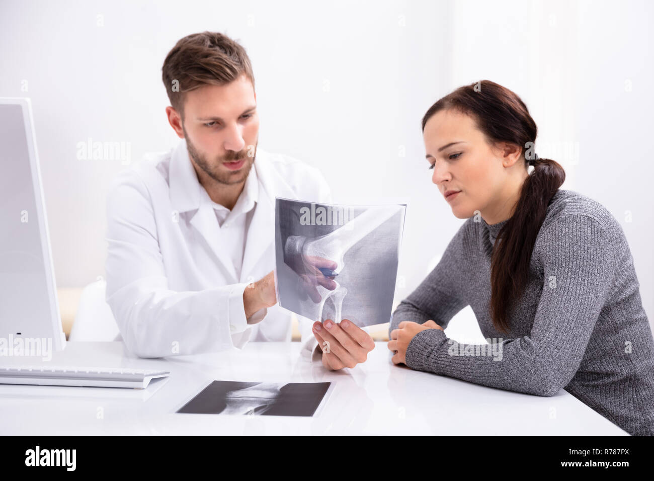 X ray discussion hi-res stock photography and images - Alamy