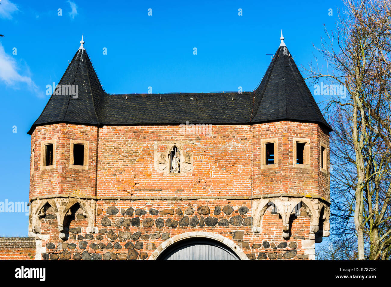 Medieval brick walls small village hi-res stock photography and images ...