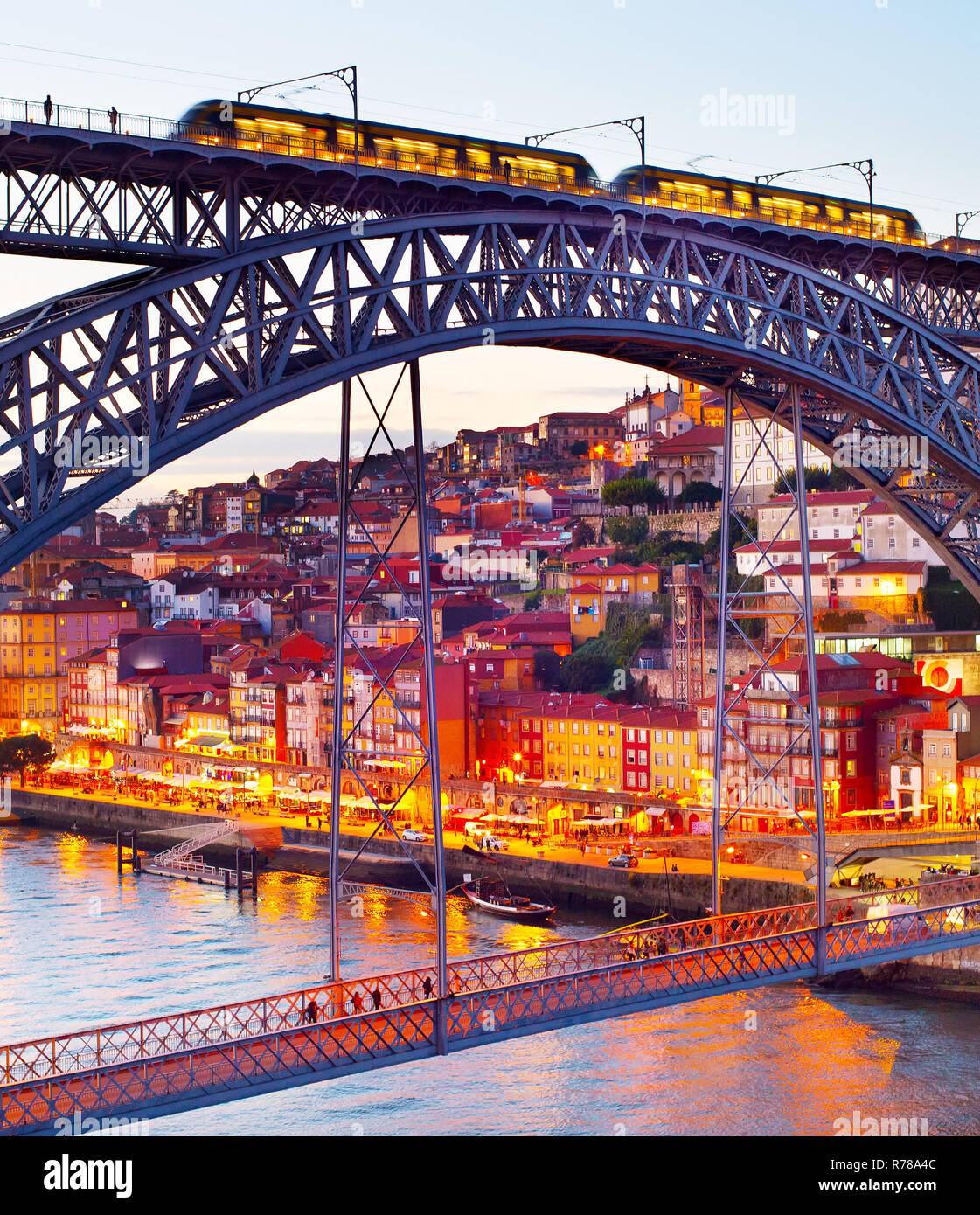 Porto landmarks twilight portugal hi-res stock photography and images ...