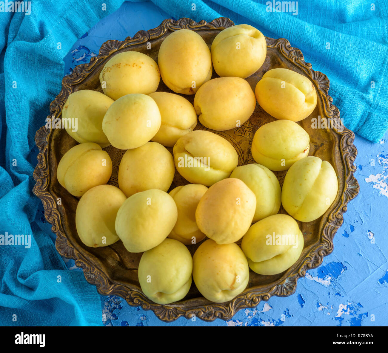Copper apricot hi-res stock photography and images - Alamy
