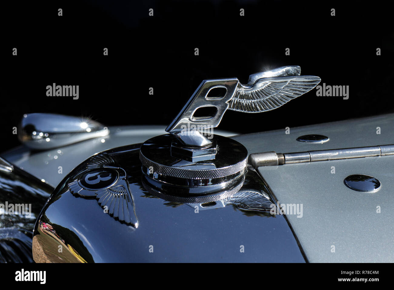 Winged bonnet hi-res stock photography and images - Alamy