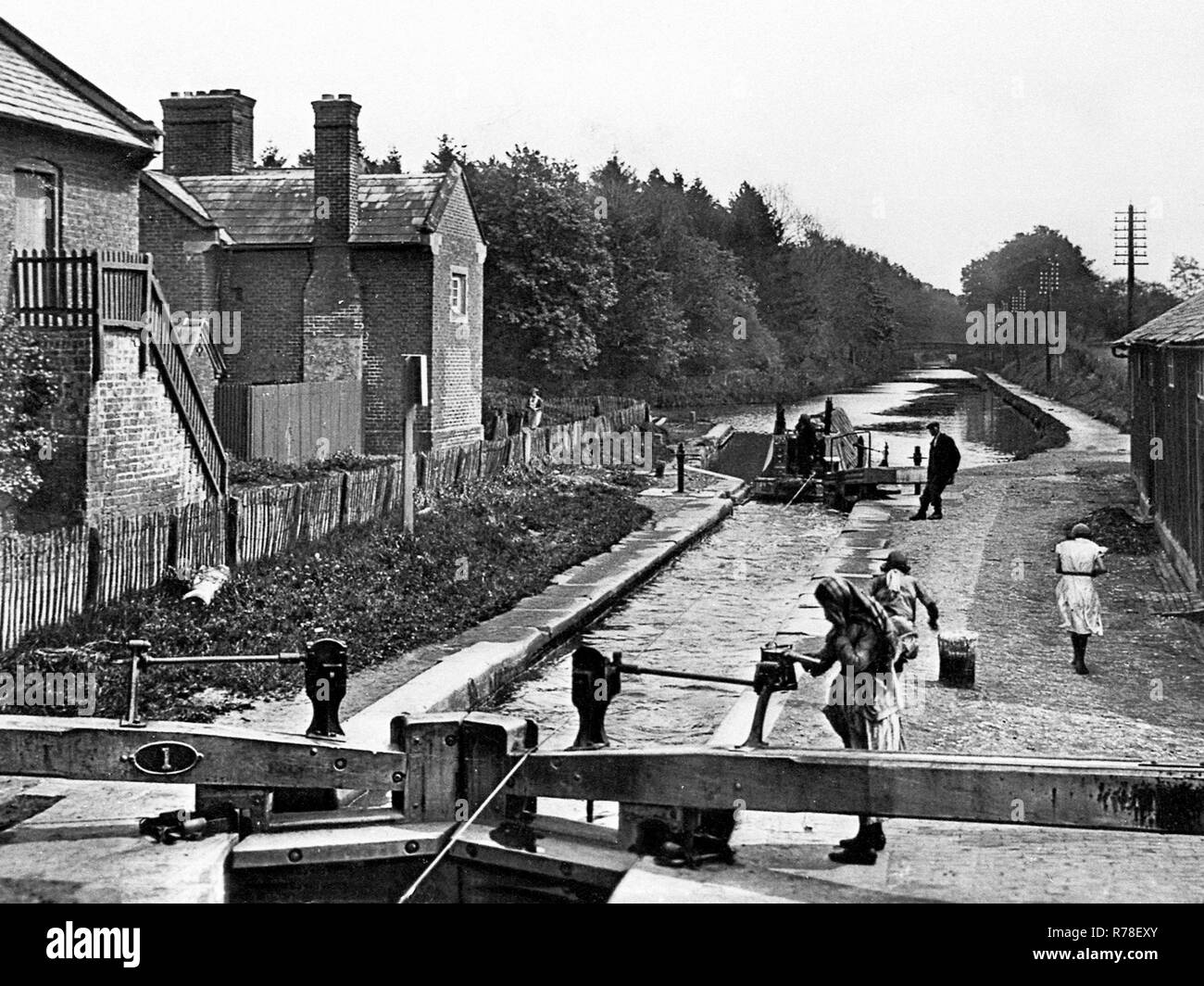 Bargees hi-res stock photography and images - Alamy