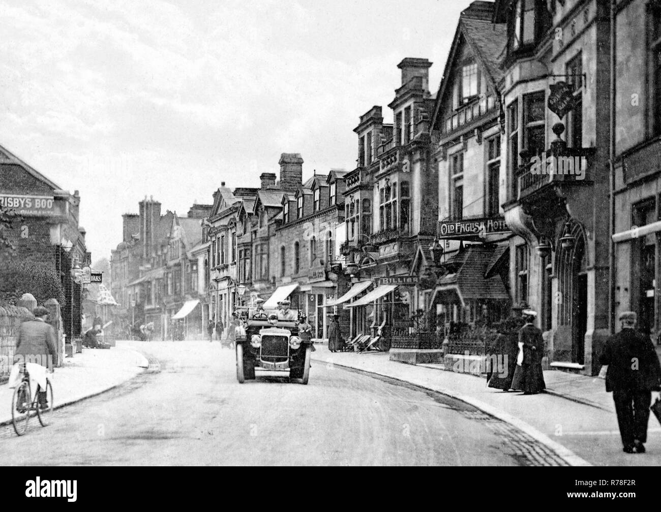 Dale road hi-res stock photography and images - Alamy