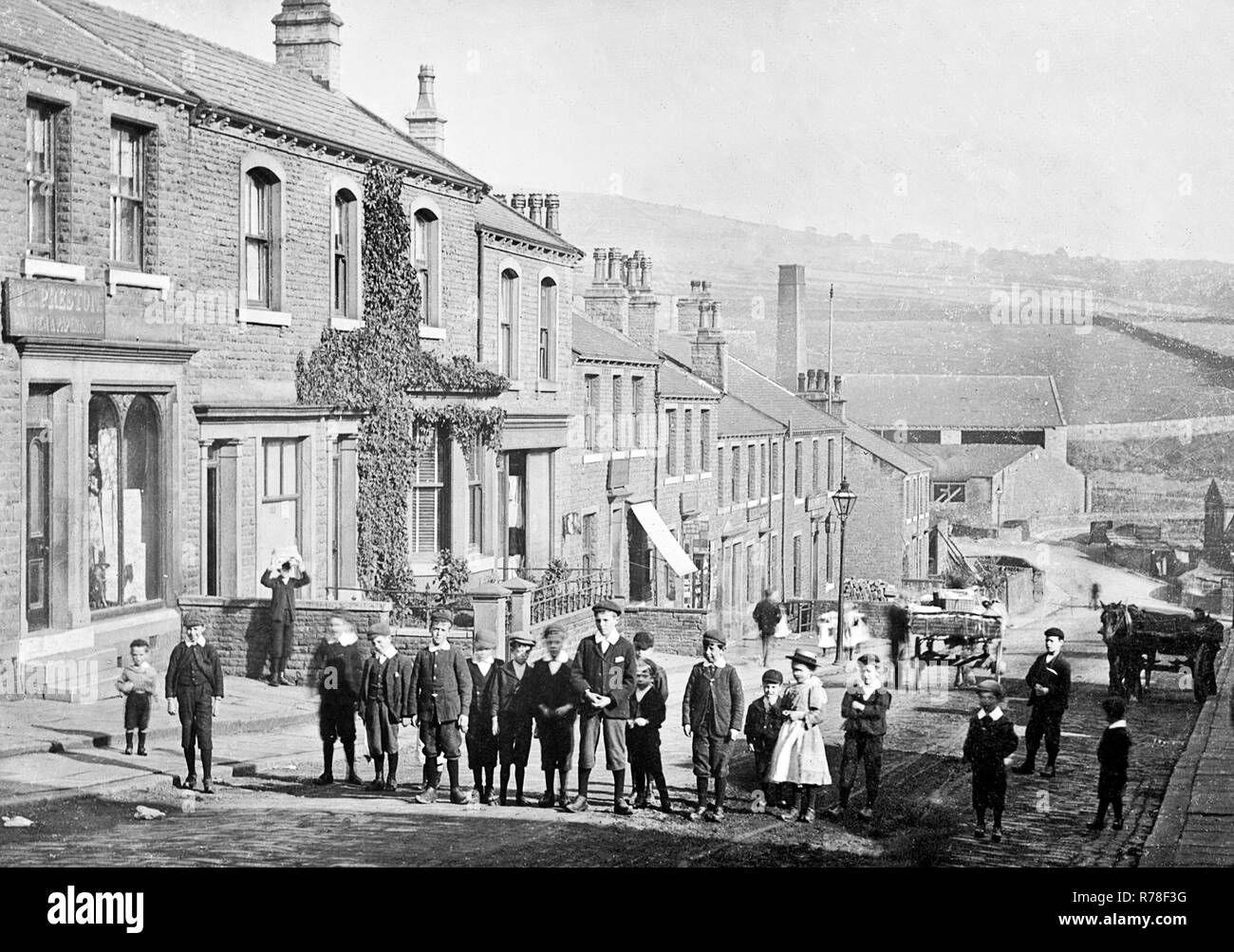 Meltham hi-res stock photography and images - Alamy