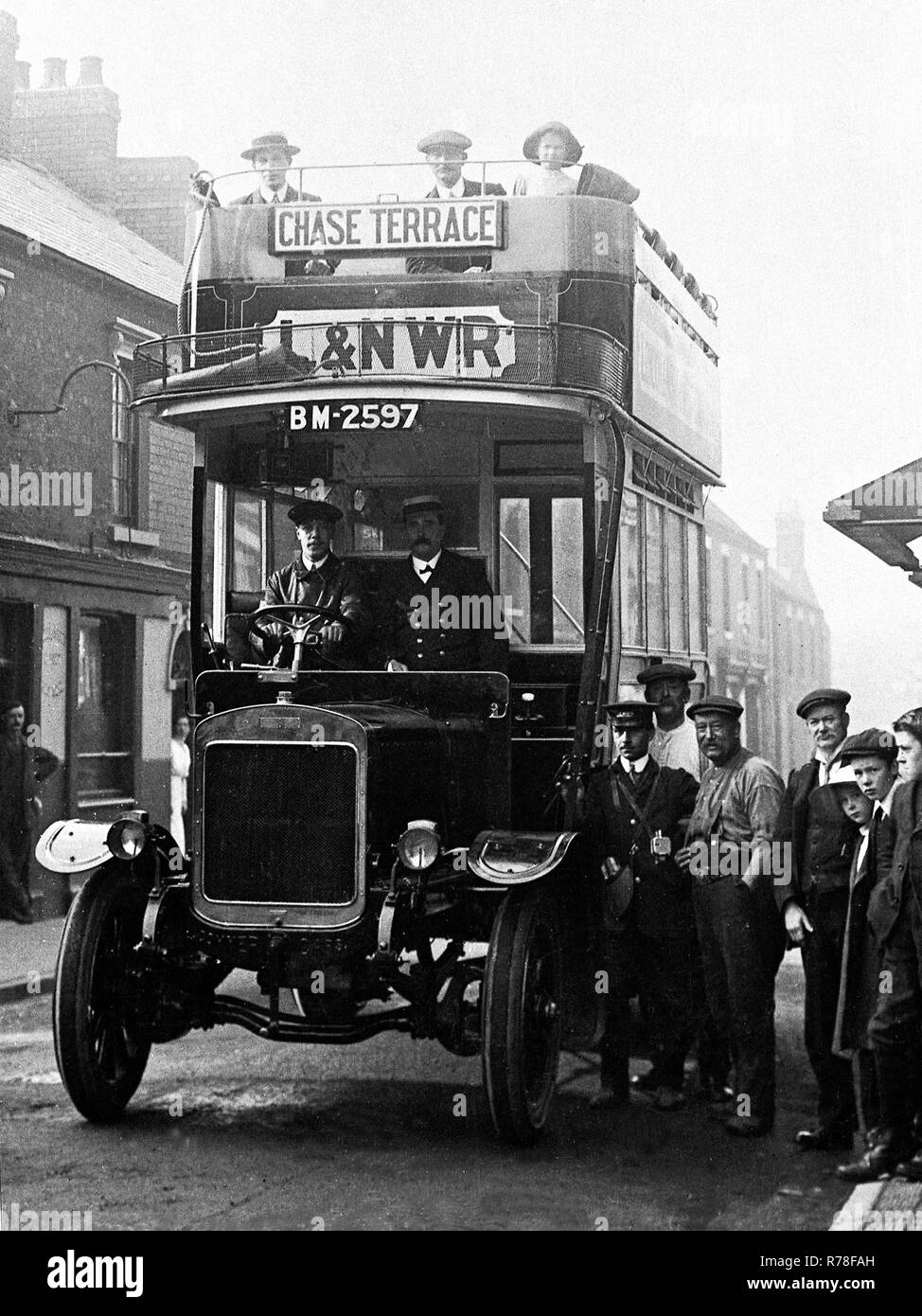 Chase bus hi-res stock photography and images - Alamy