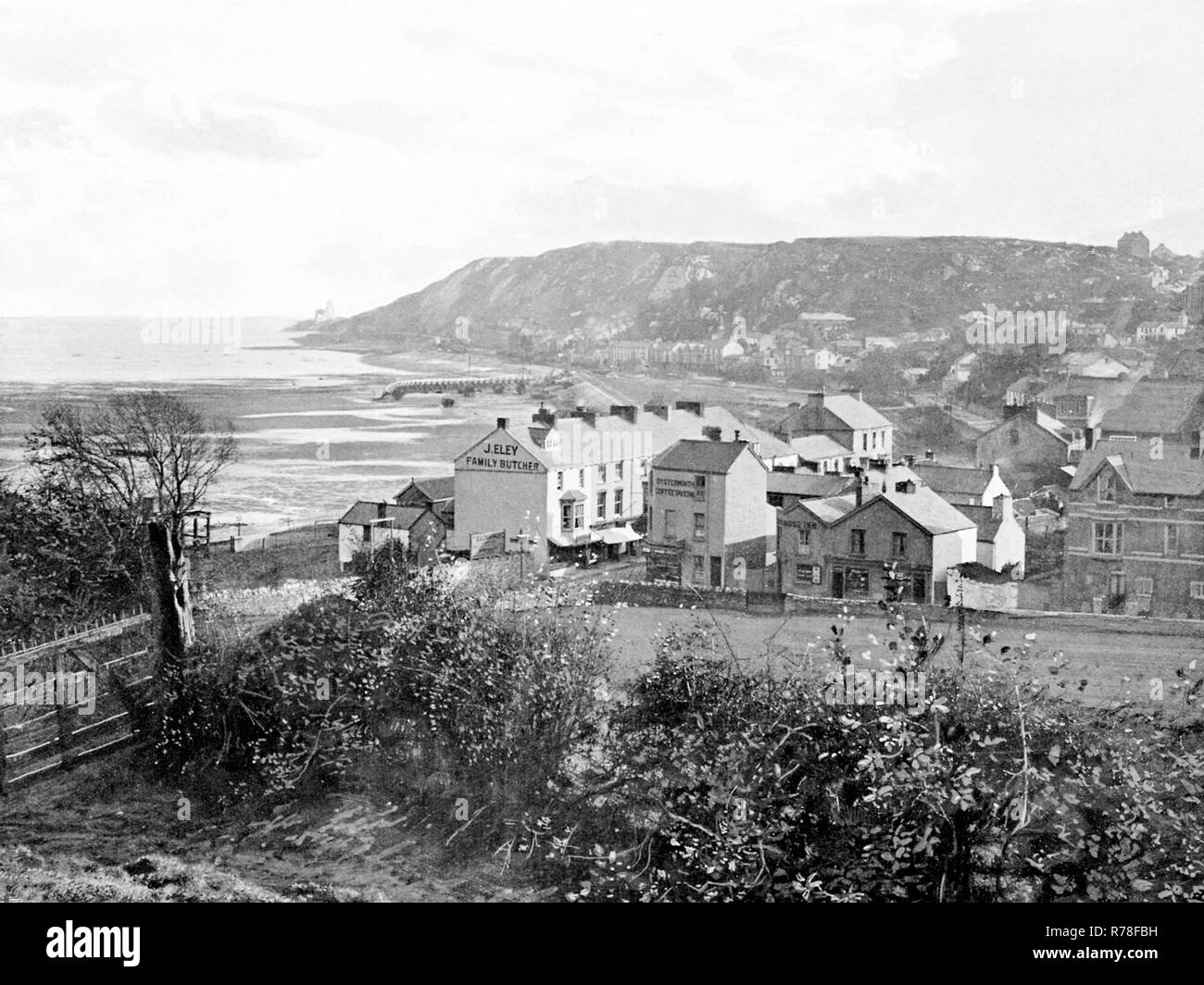 Mumbles Black and White Stock Photos & Images - Alamy