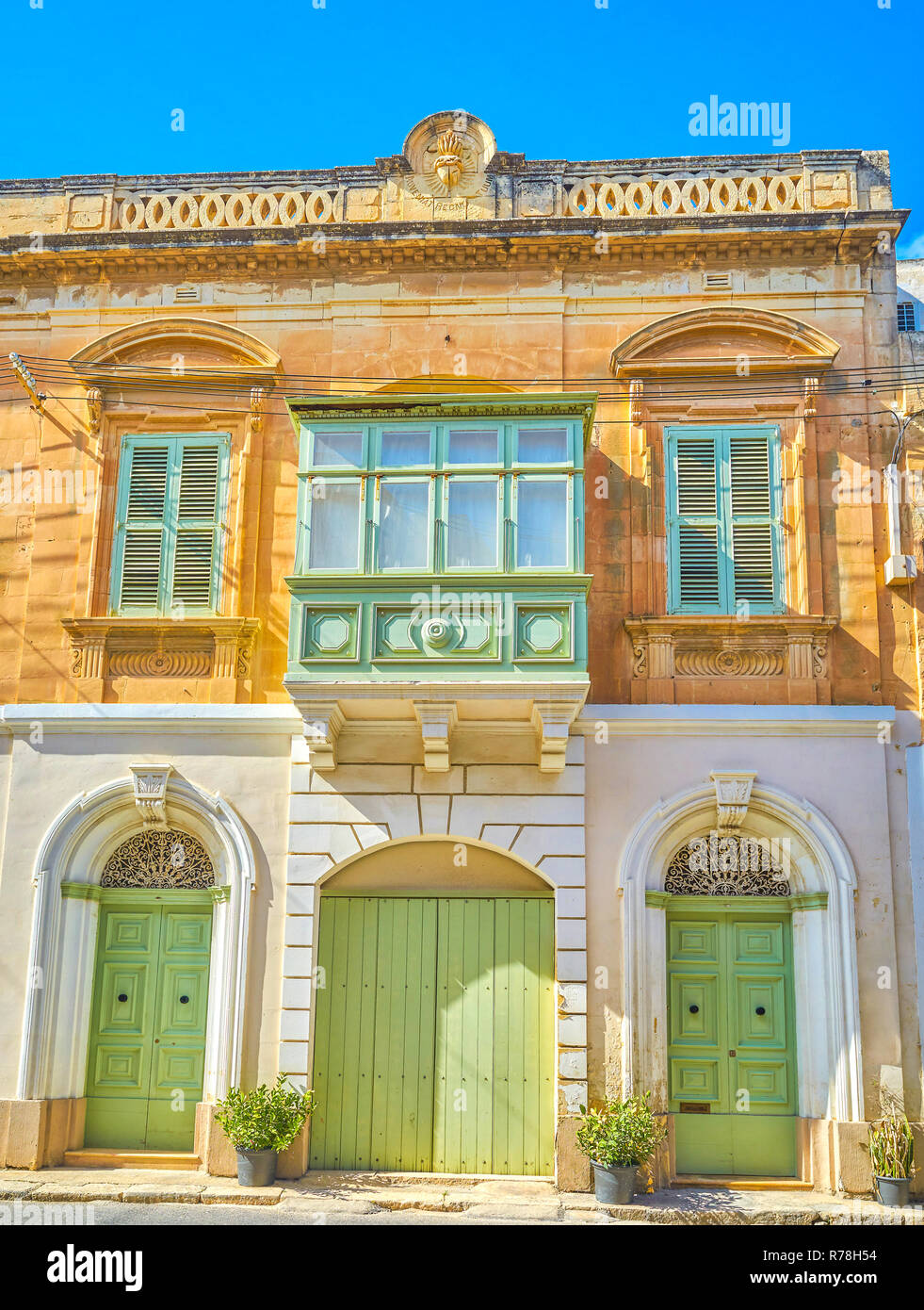 Malta residential hi-res stock photography and images - Alamy