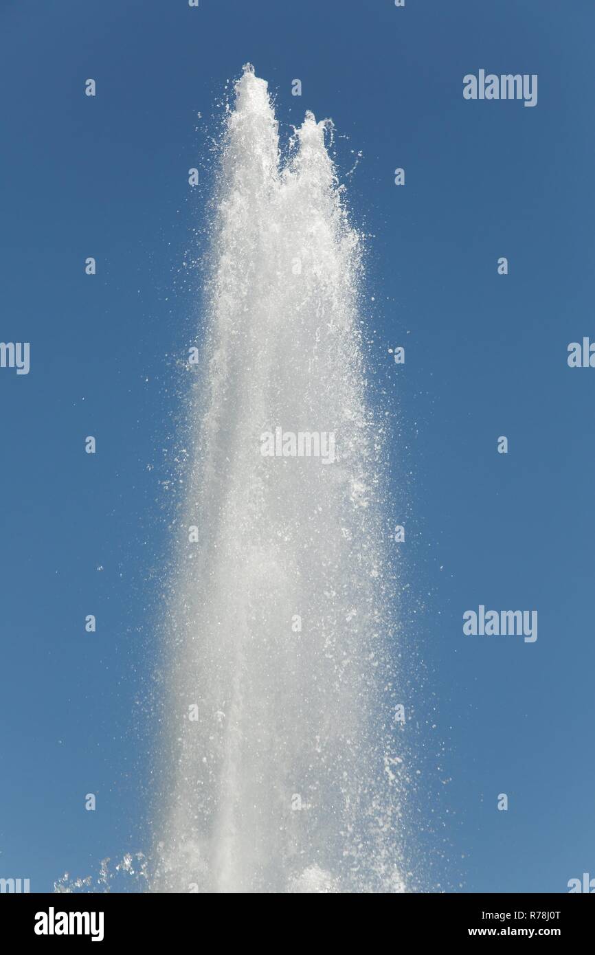 Refreshing water jets hi-res stock photography and images - Alamy