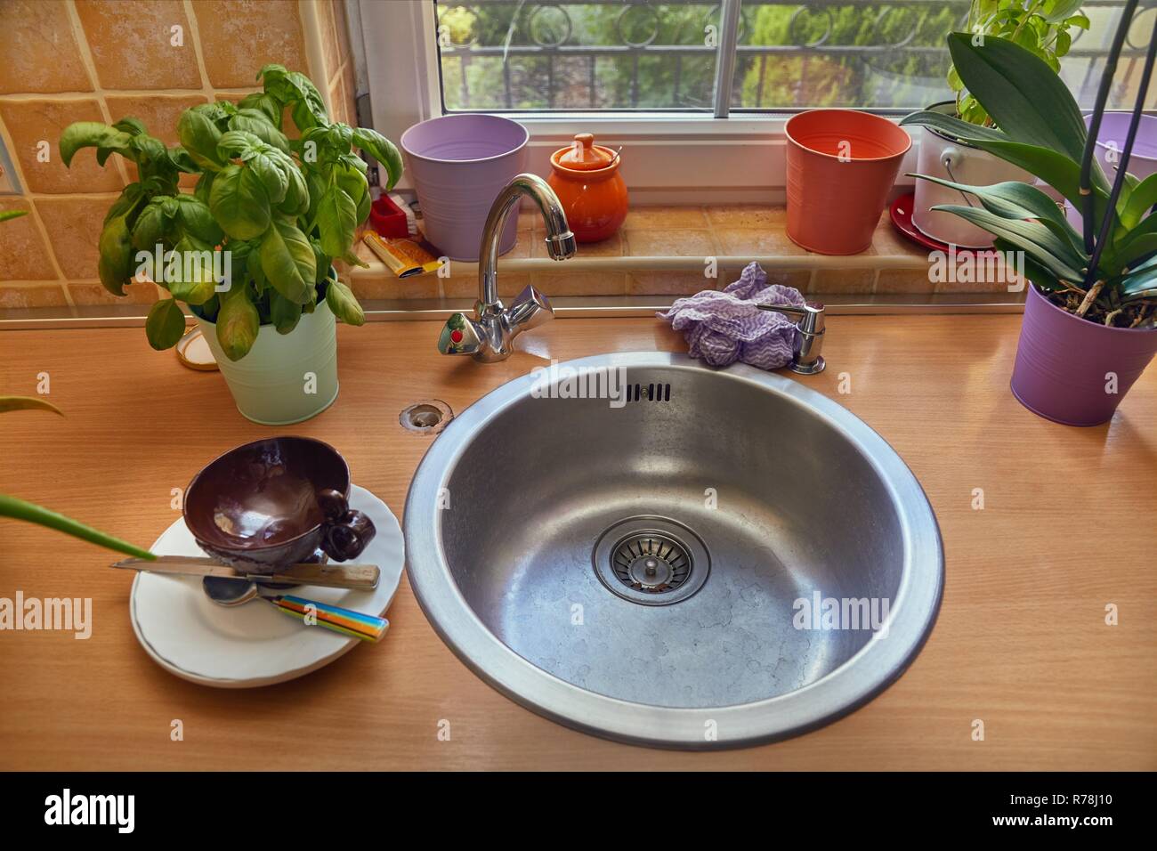 Kitchen detail hi-res stock photography and images - Alamy