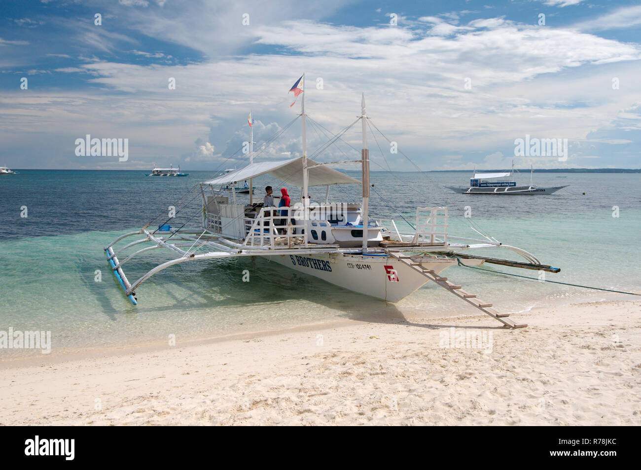 Bangca, traditional Philippine outrigger canoe, Malapascua Island ...
