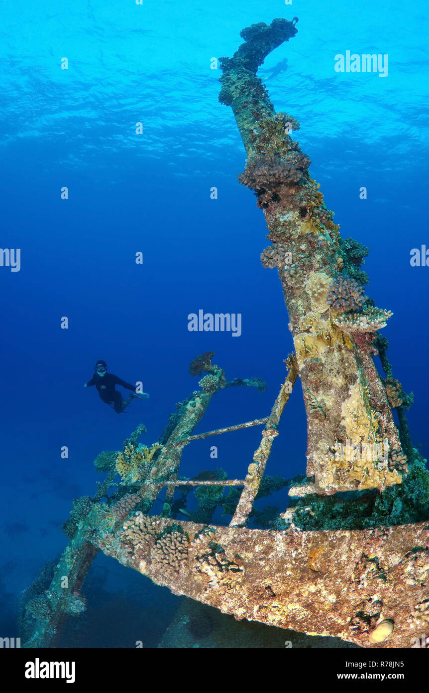 Recreational wreck diving hi-res stock photography and images - Alamy