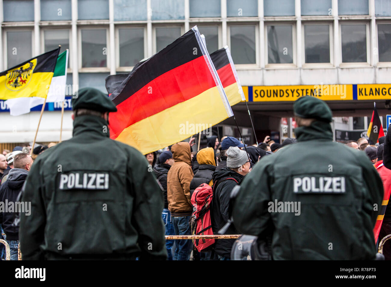 Antifa Stock Photos & Antifa Stock Images - Alamy