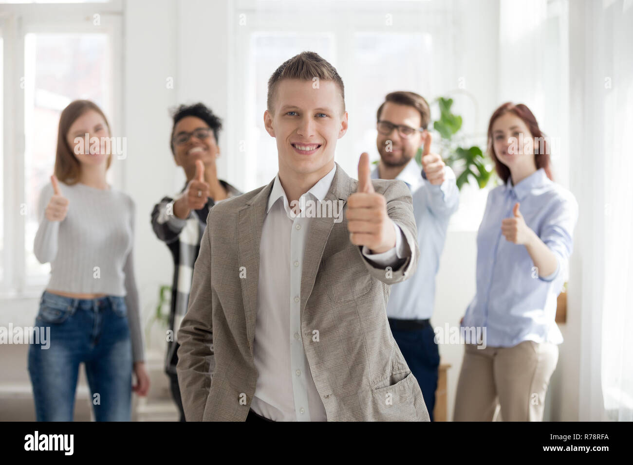 Bank employee thumbs up hi-res stock photography and images - Alamy