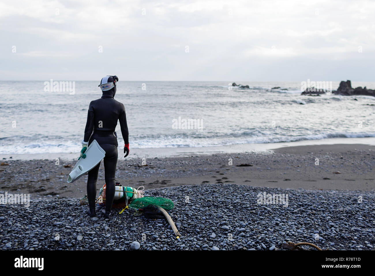 Pearl diving and fishing hi-res stock photography and images - Alamy