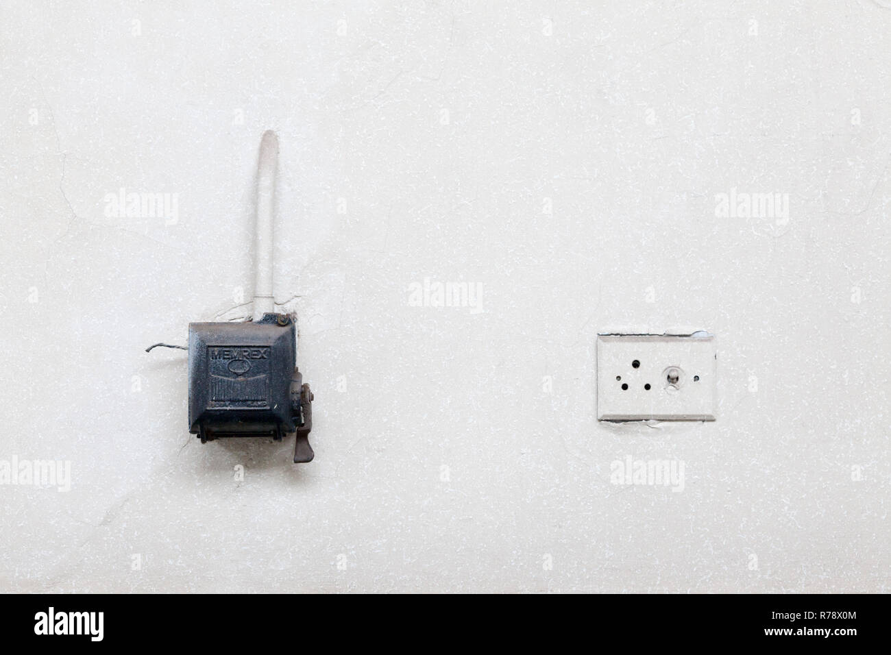 Old fashioned power switch hi-res stock photography and images - Alamy