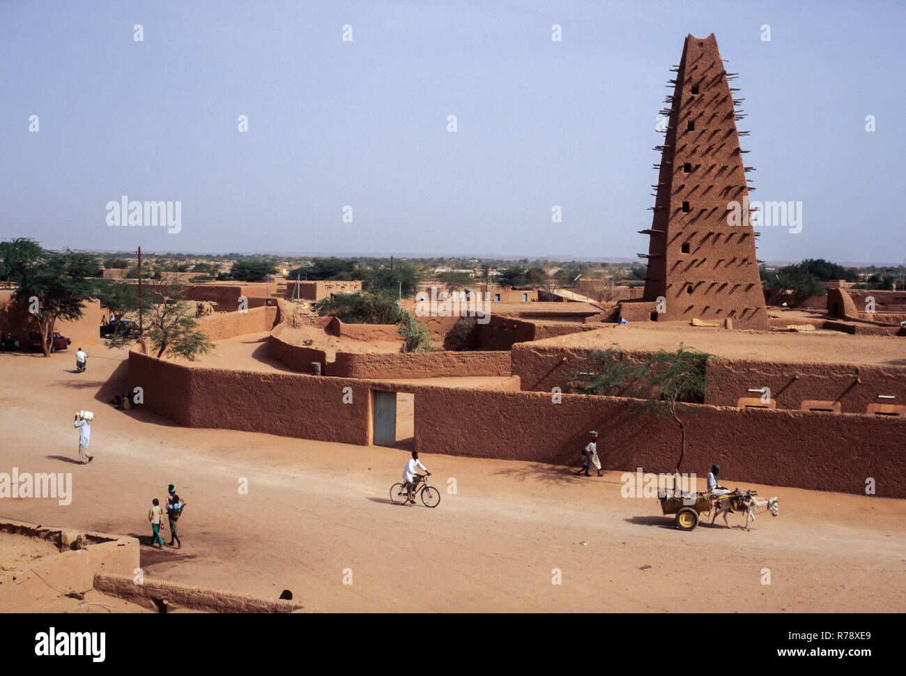 Agadez, Niger. Mosque of Agadez Stock Photo - Alamy