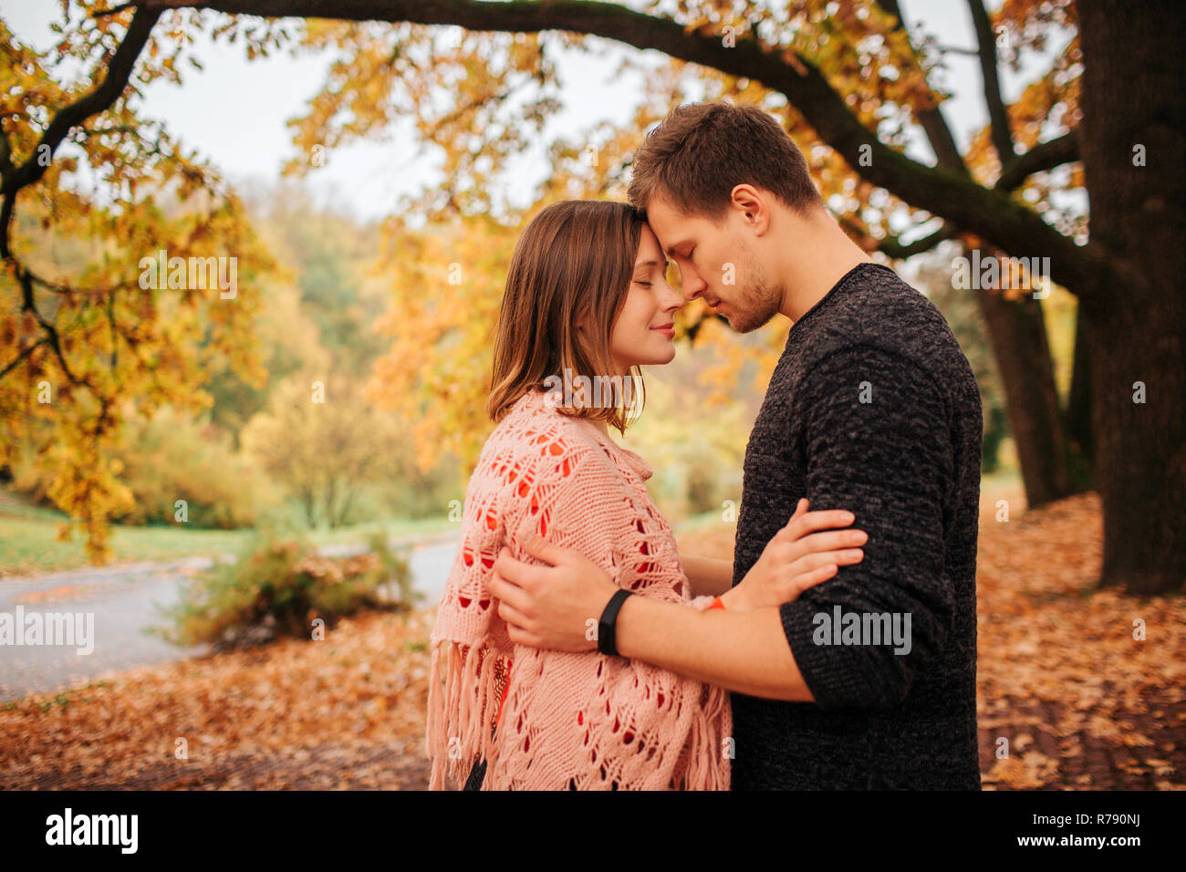 Couple foreheads together hi-res stock photography and images - Alamy