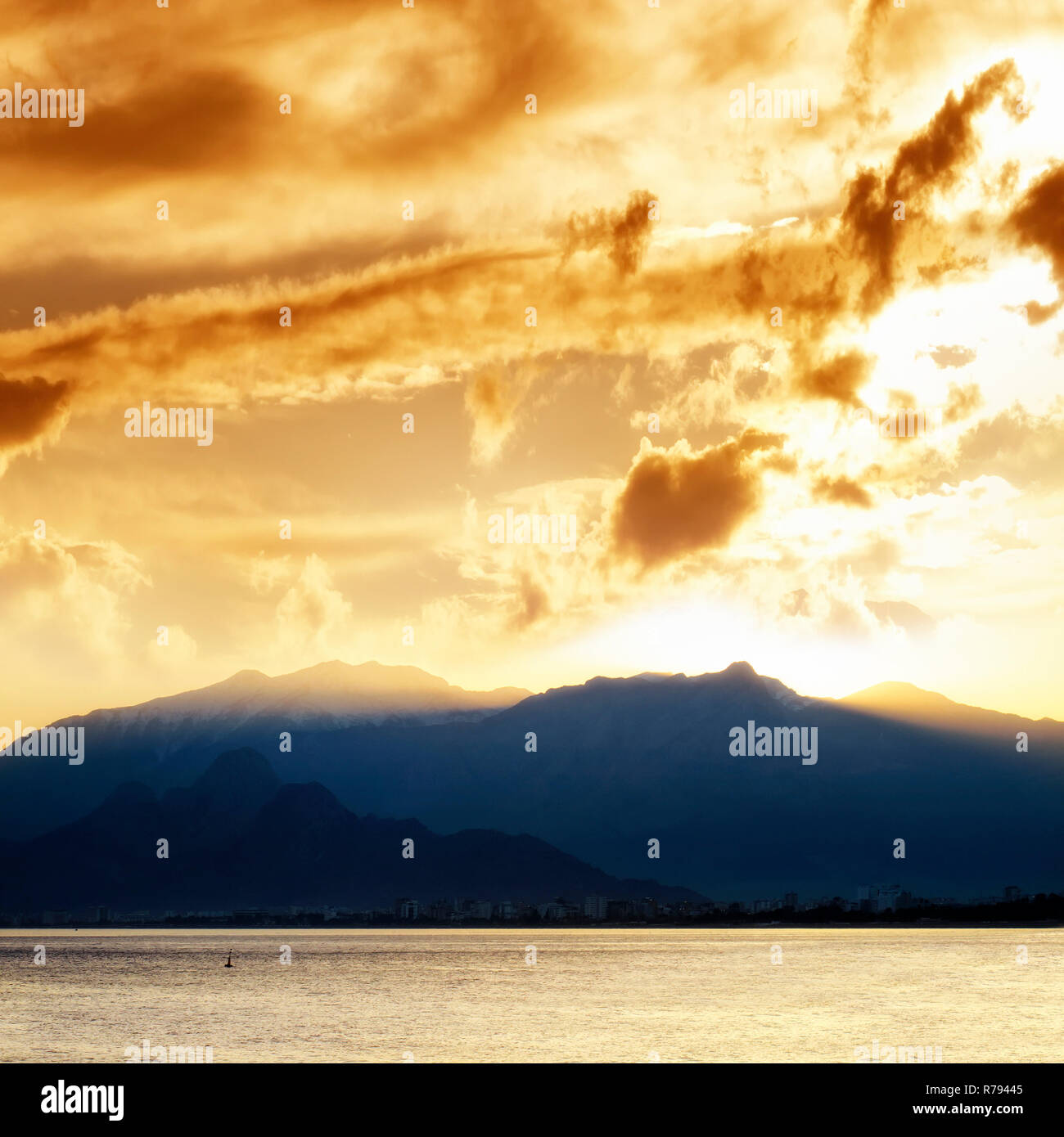 Celestial panorama over mountains hi-res stock photography and images ...