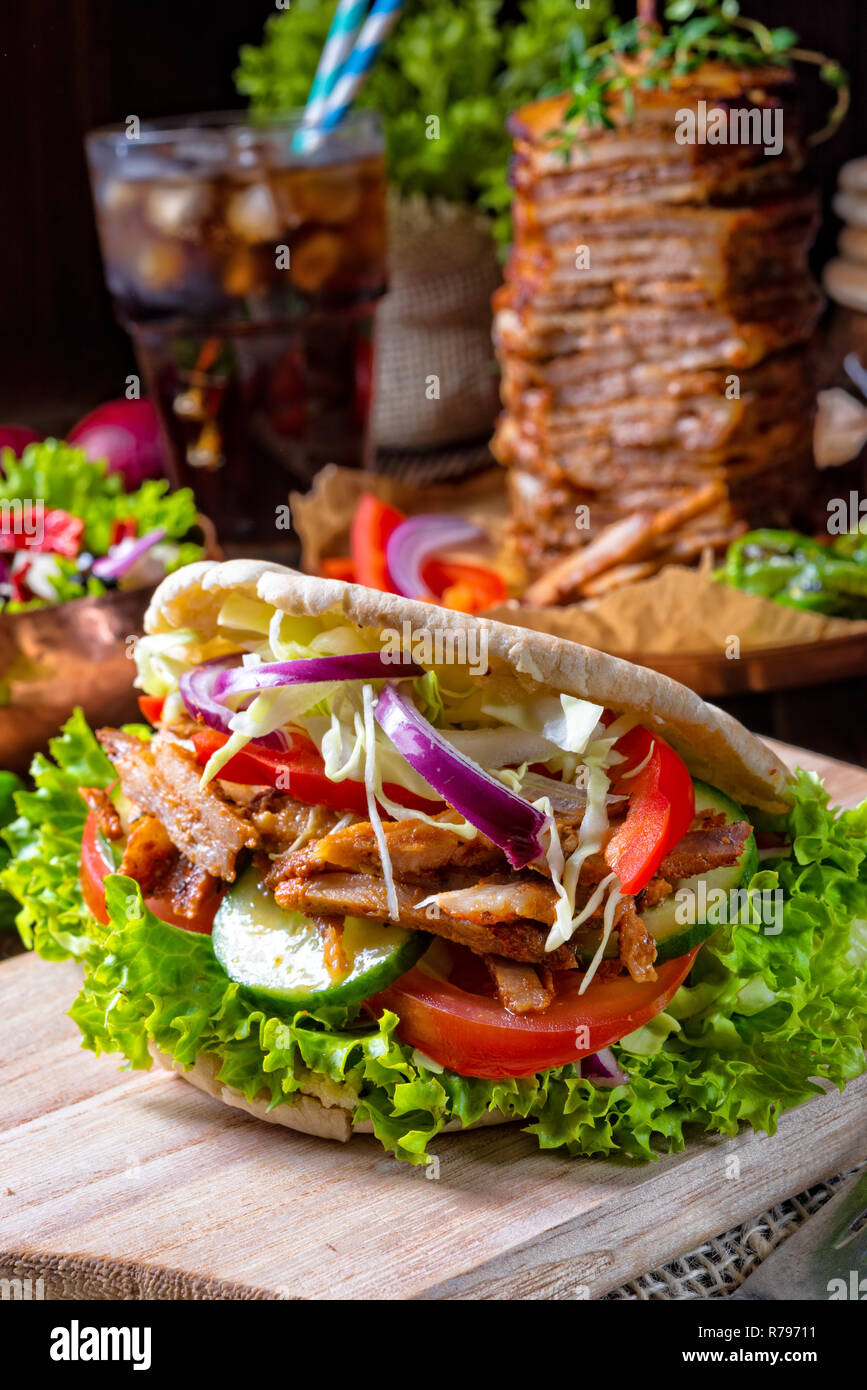 Mediterrane essen hi-res stock photography and images - Alamy