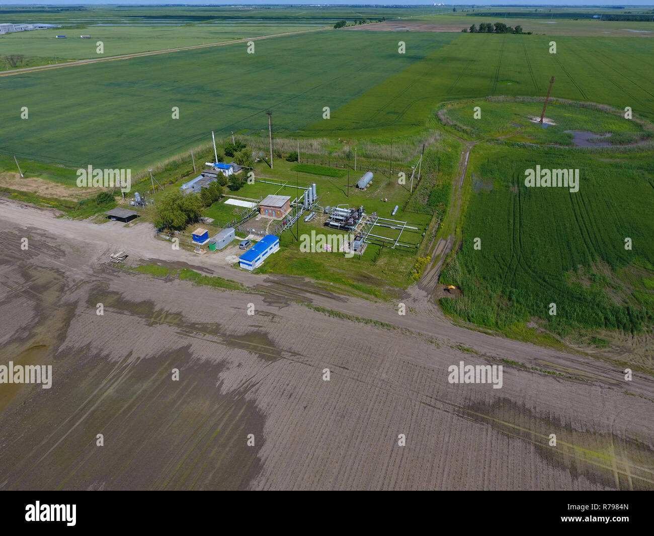 Oilfield top view hi-res stock photography and images - Alamy