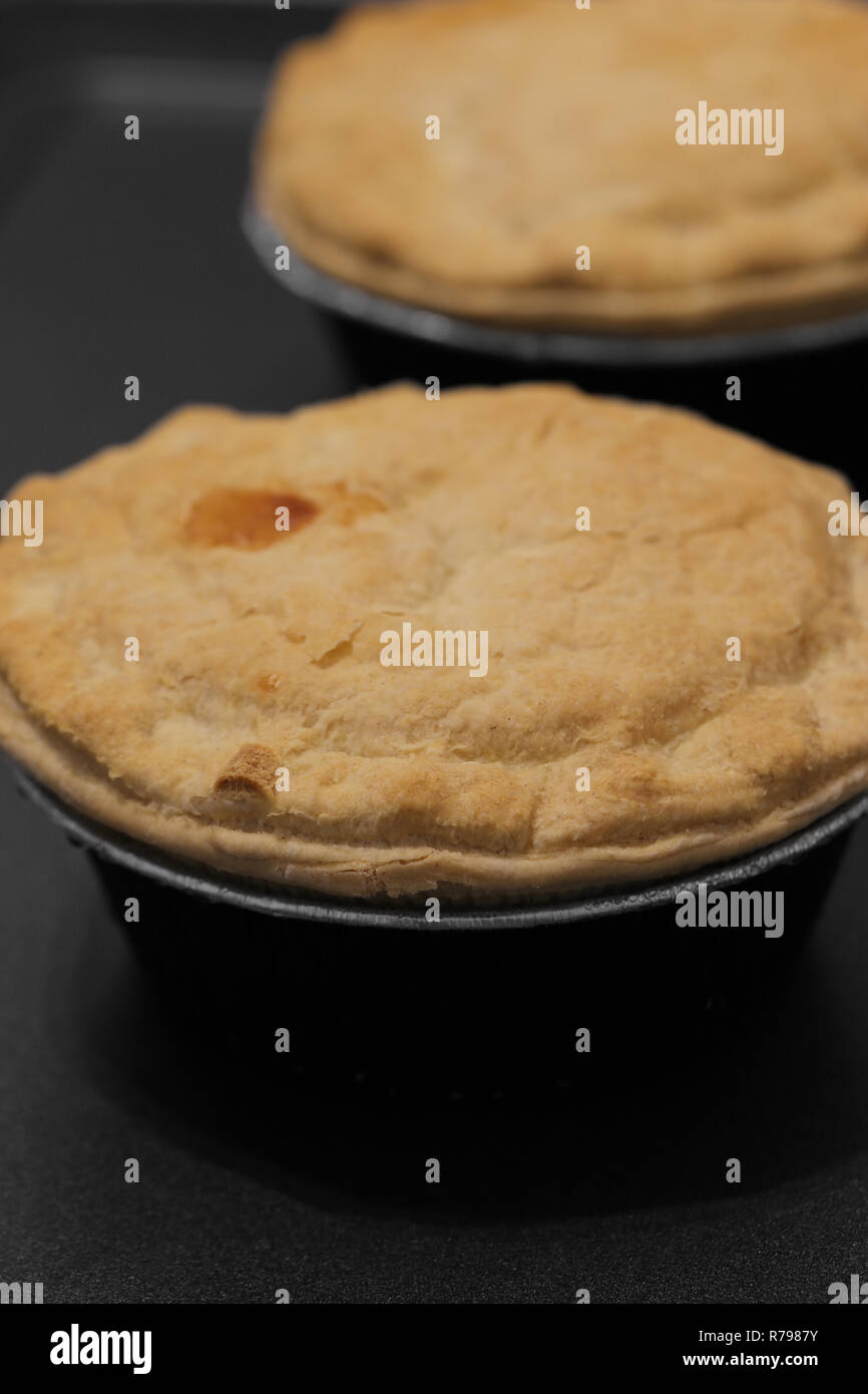 Individual meat pies hi-res stock photography and images - Alamy