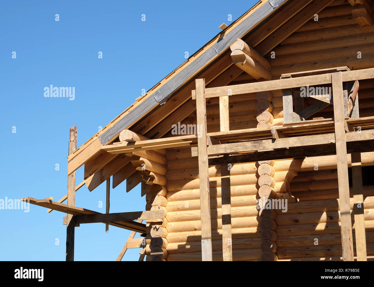 Straight rafter hi-res stock photography and images - Alamy