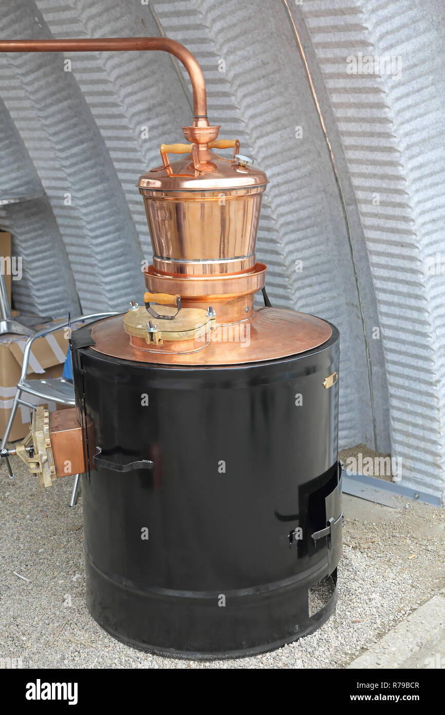 Copper Still Distiller Stock Photo - Alamy