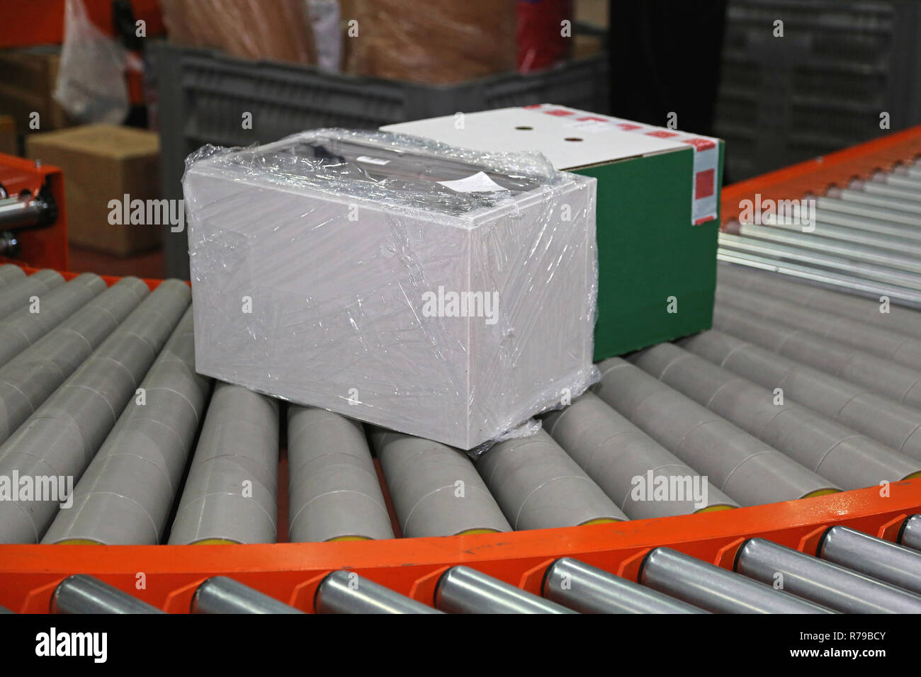 Box boxes packet packets hi-res stock photography and images - Alamy