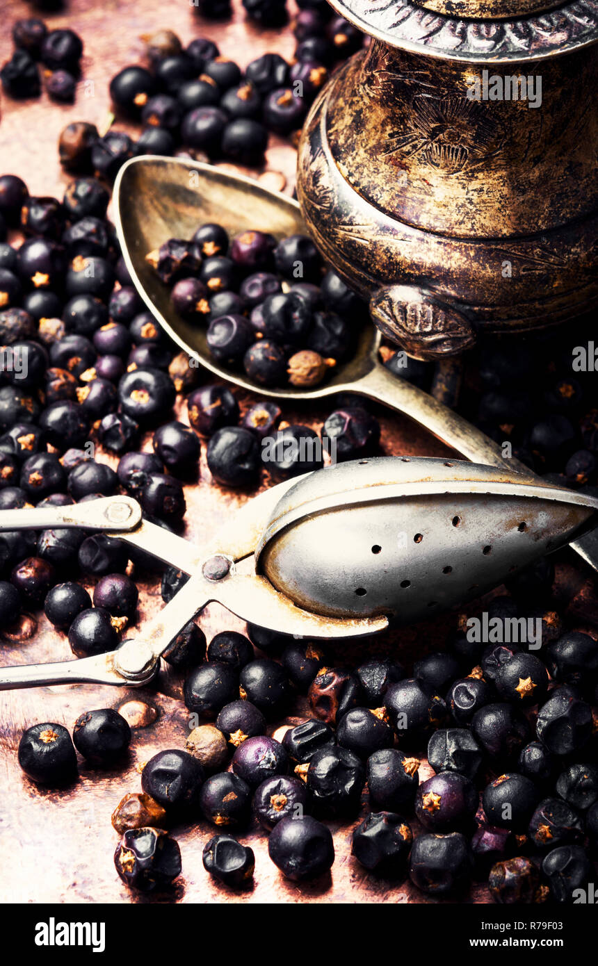 Spice extracts hi-res stock photography and images - Alamy