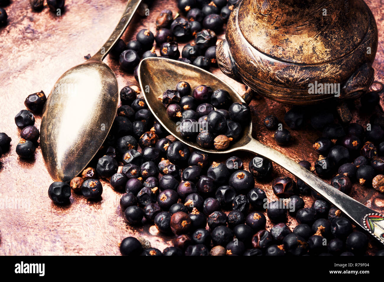 Spice extracts hi-res stock photography and images - Alamy