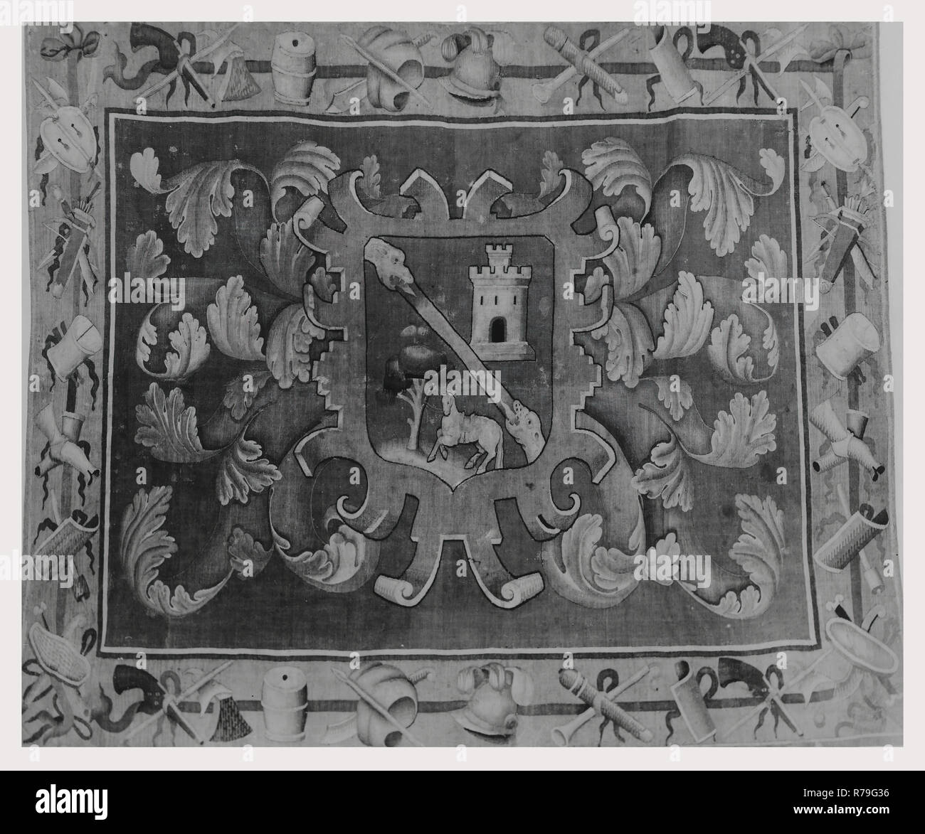 Strapwork frame hi-res stock photography and images - Alamy