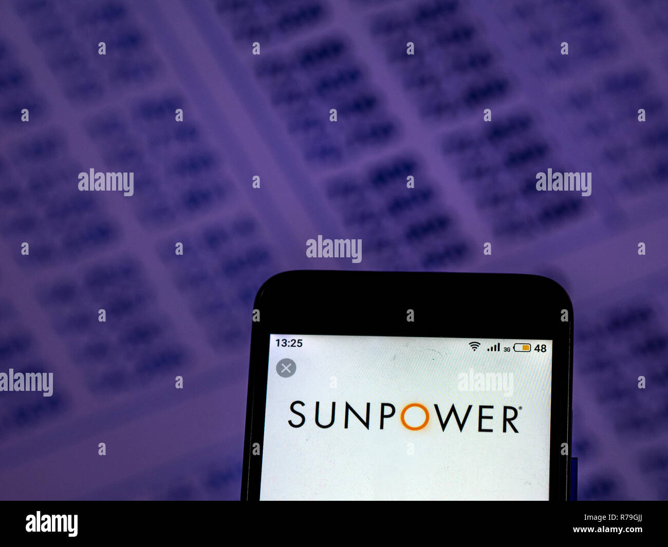 Sunpower logo hi-res stock photography and images - Alamy