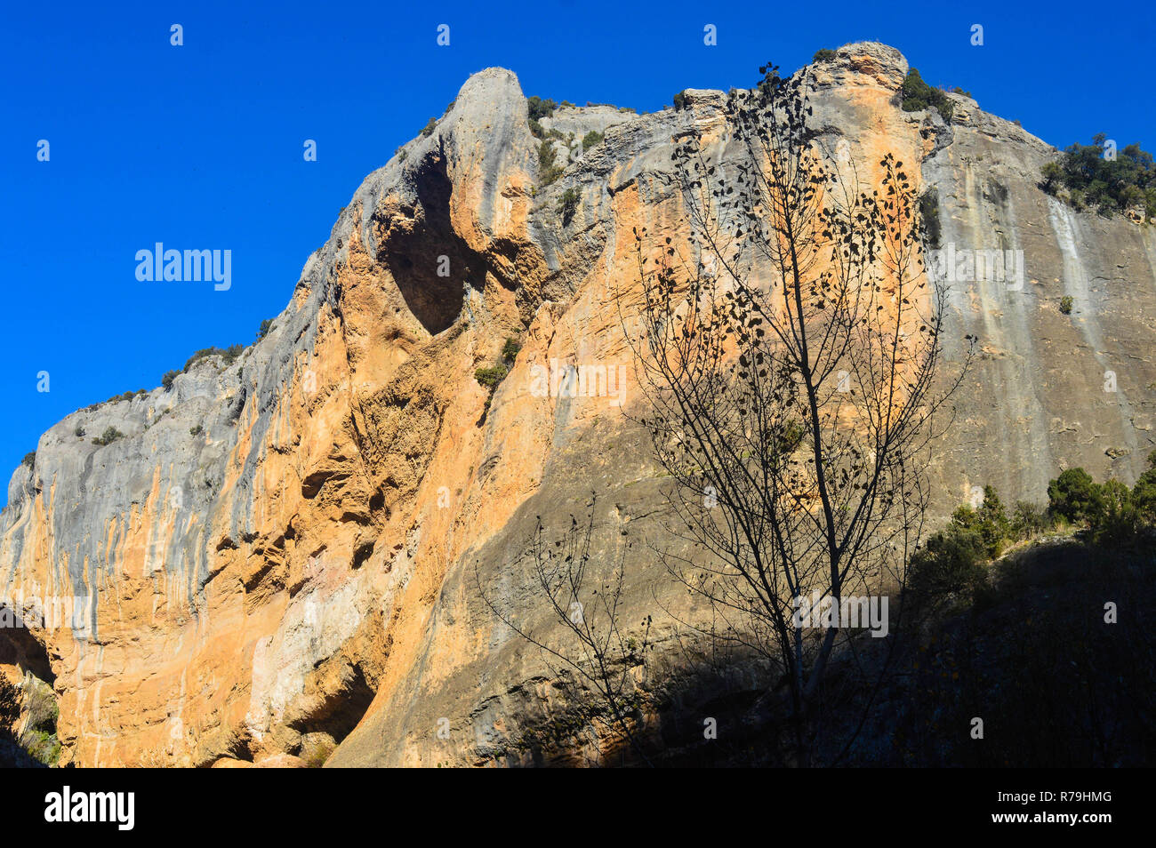 Trip to the Town of Alquezar Spain Stock Photo - Alamy