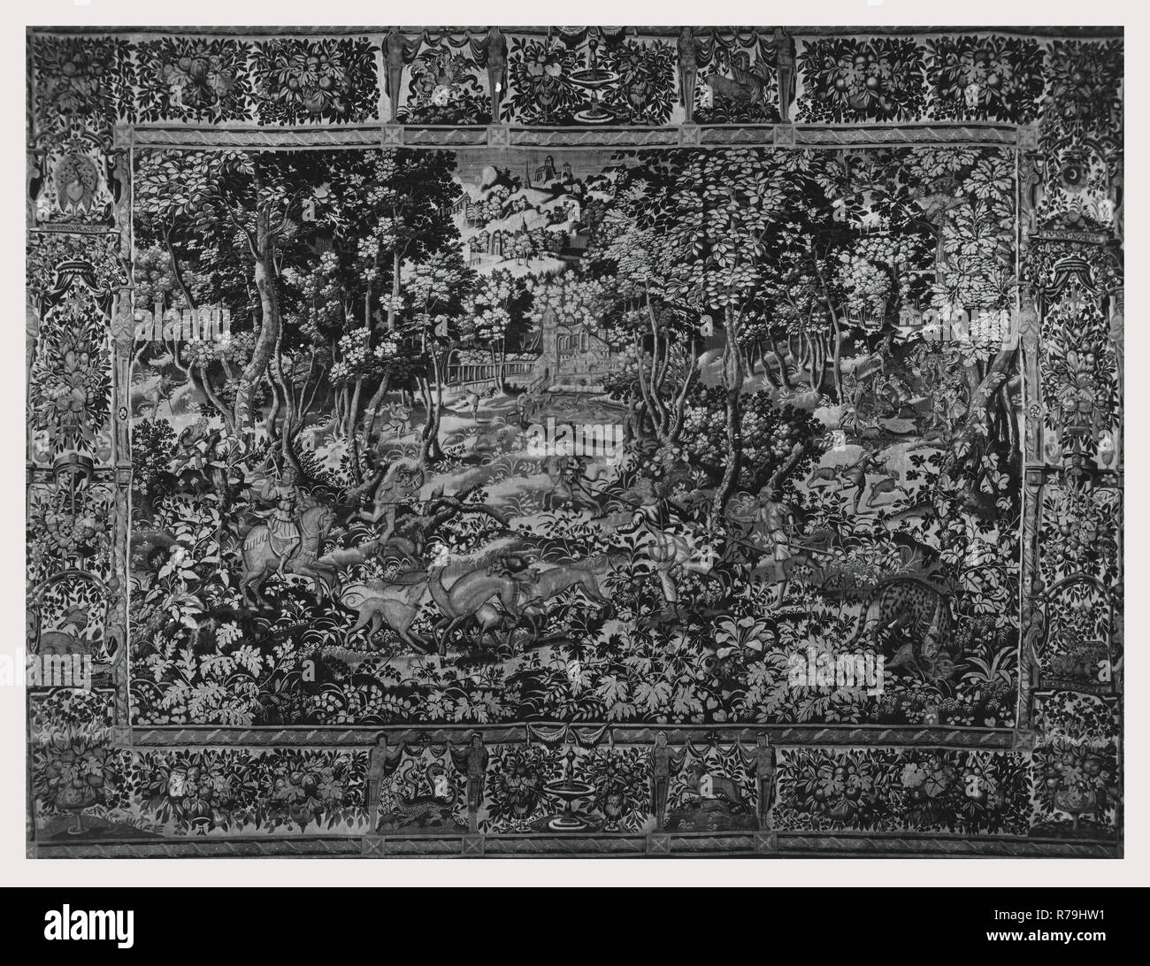 Leopard attacking rabbit hi-res stock photography and images - Alamy