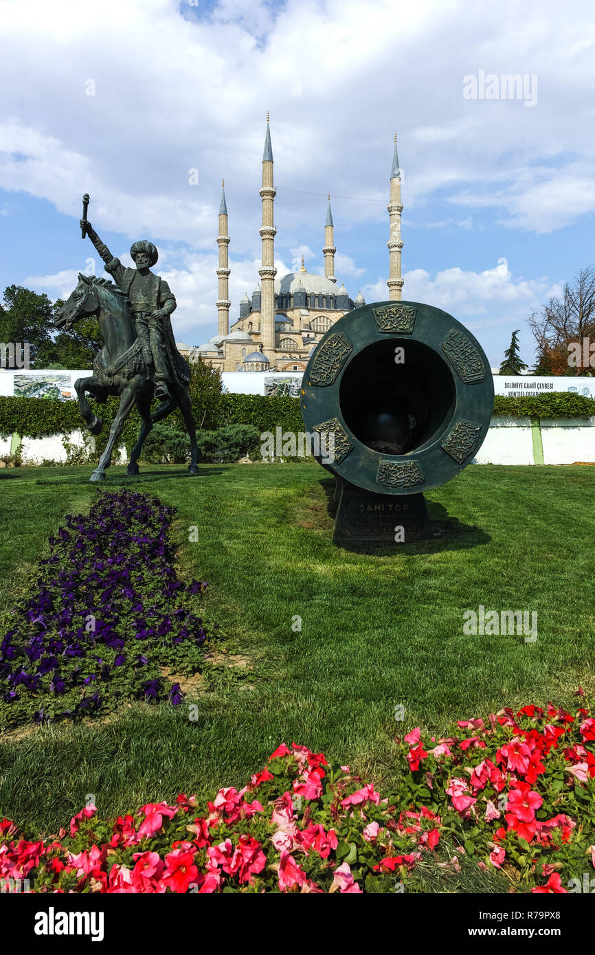 Sultan mehmed ii statue hi-res stock photography and images - Alamy