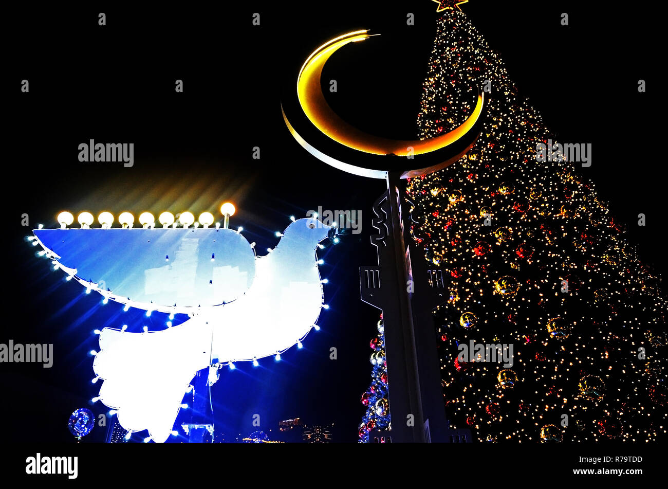 Menorah and christmas tree hi-res stock photography and images - Alamy