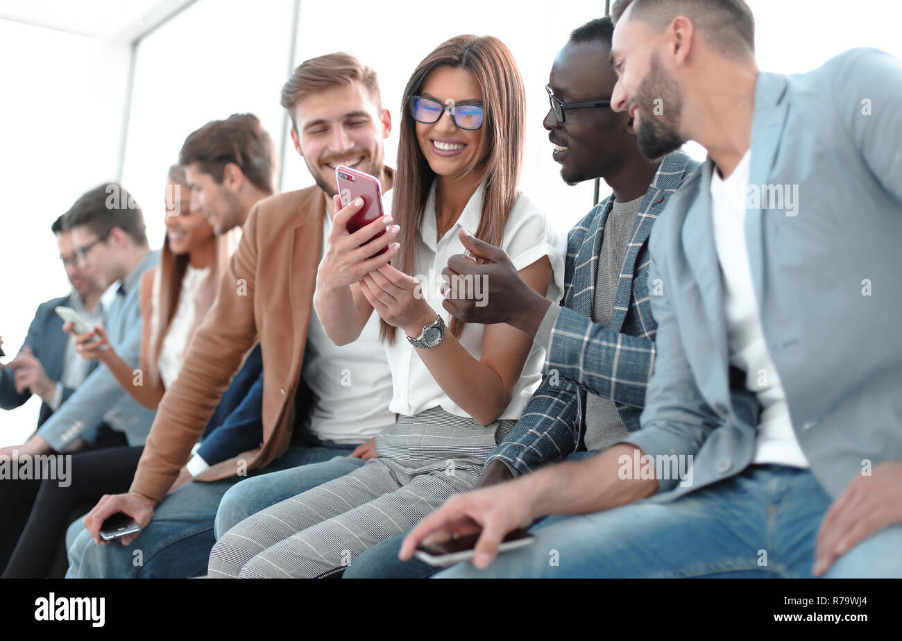 group of young people with smartphones Stock Photo - Alamy