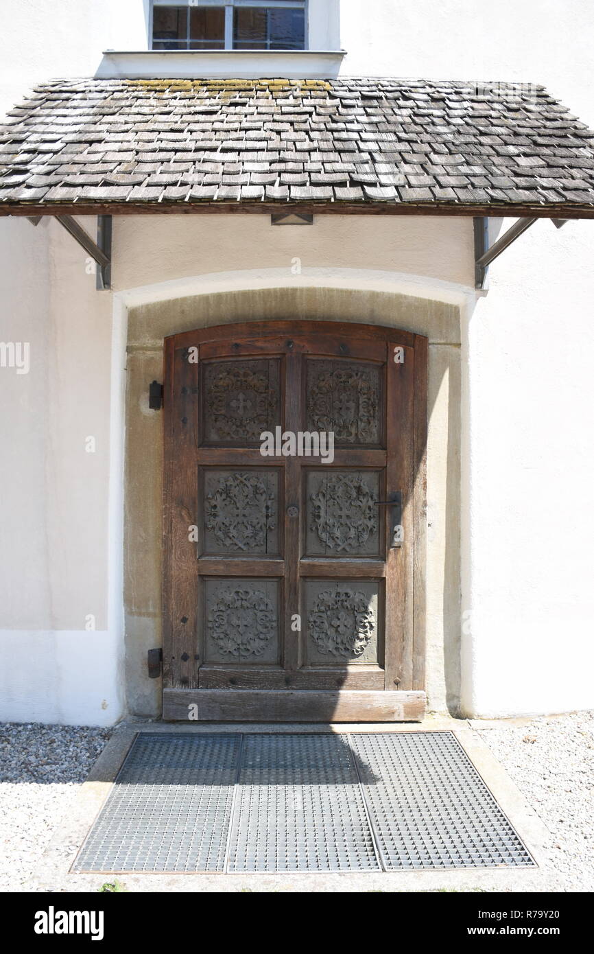 Welsche haube hi-res stock photography and images - Alamy