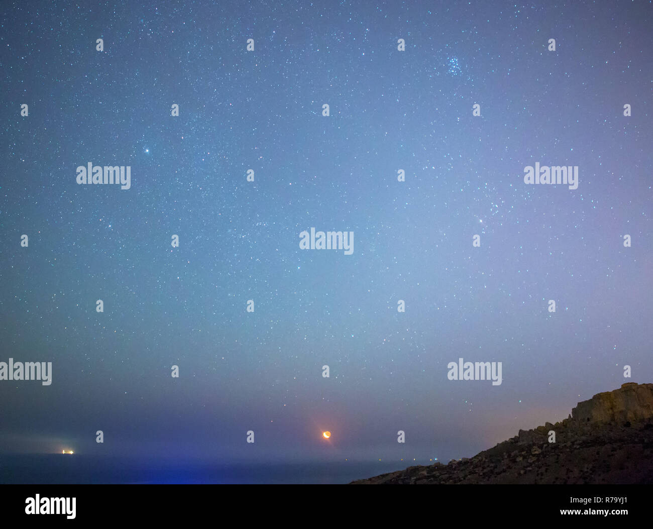 Milky way galaxy moon rise hi-res stock photography and images - Alamy