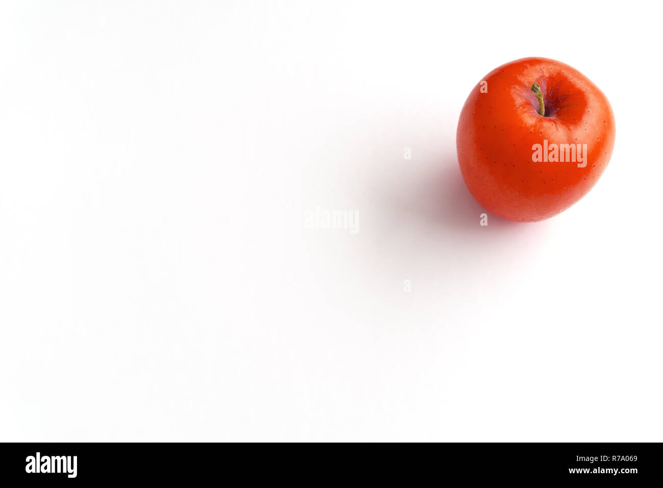 Red shiny apple hi-res stock photography and images - Alamy