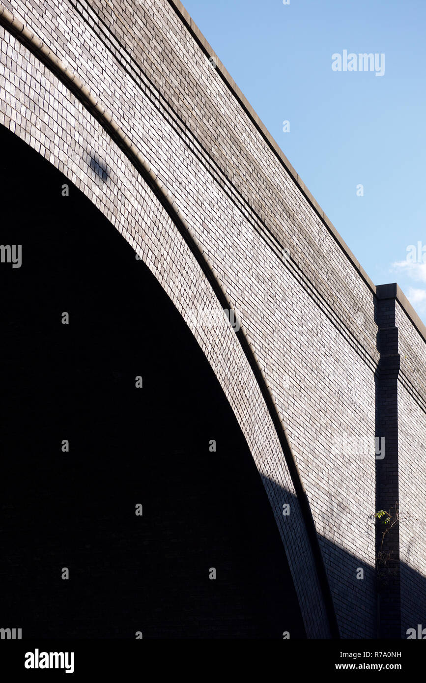 Brickwork design hi-res stock photography and images - Alamy