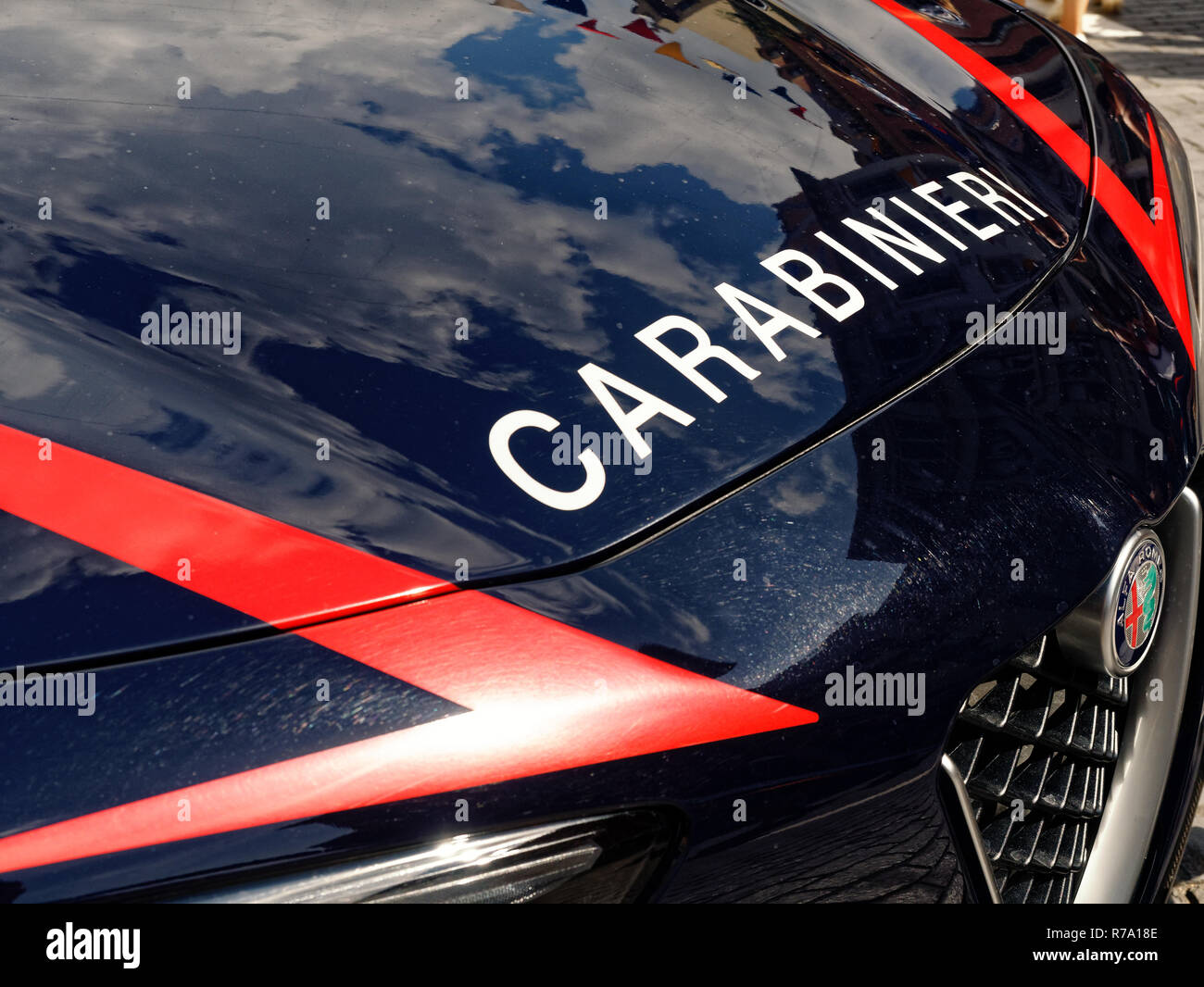 Carabinieri italian hi-res stock photography and images - Alamy