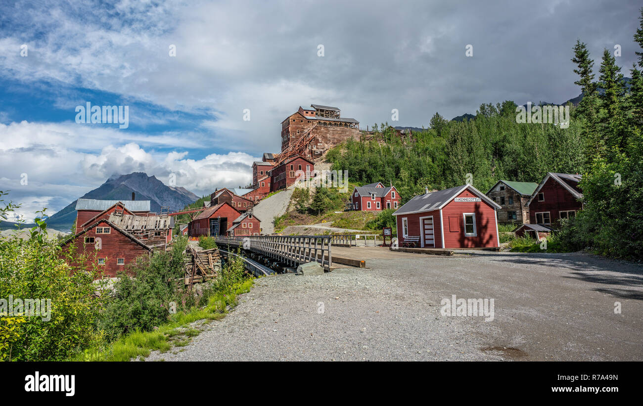 Copper mining camp hi-res stock photography and images - Alamy