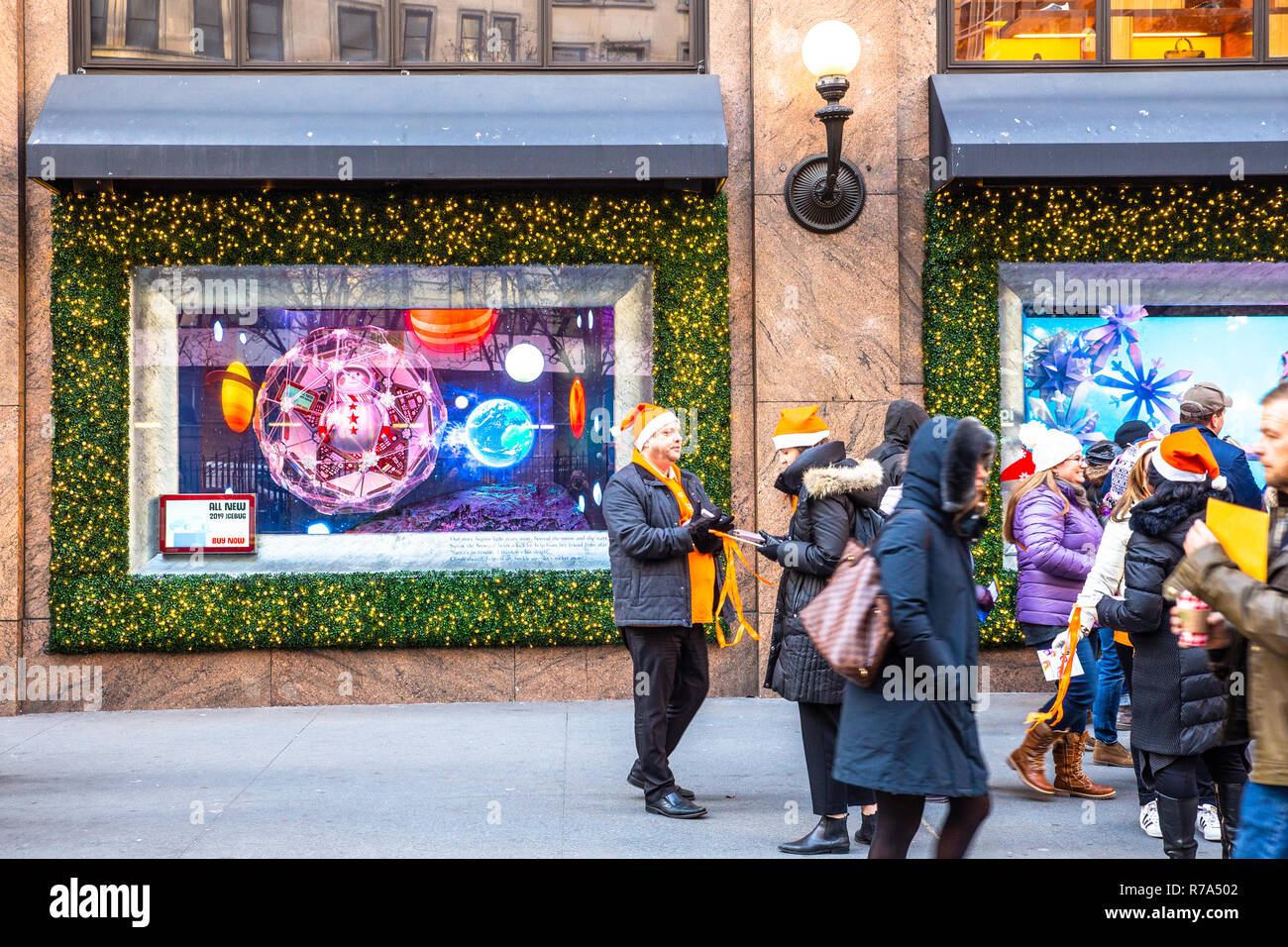 Macy's christmas store windows hi-res stock photography and images - Alamy