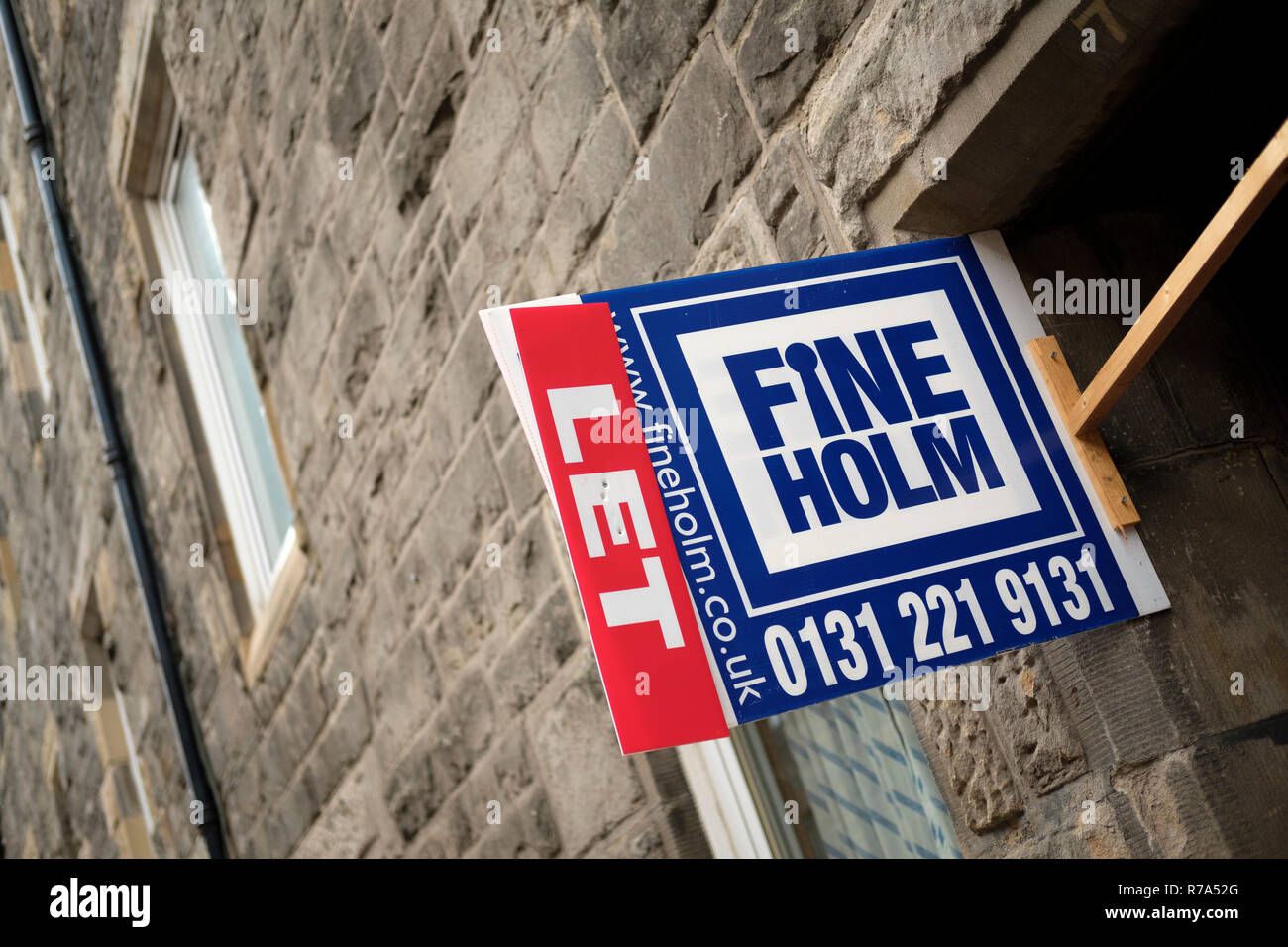 To let sign edinburgh hi-res stock photography and images - Alamy