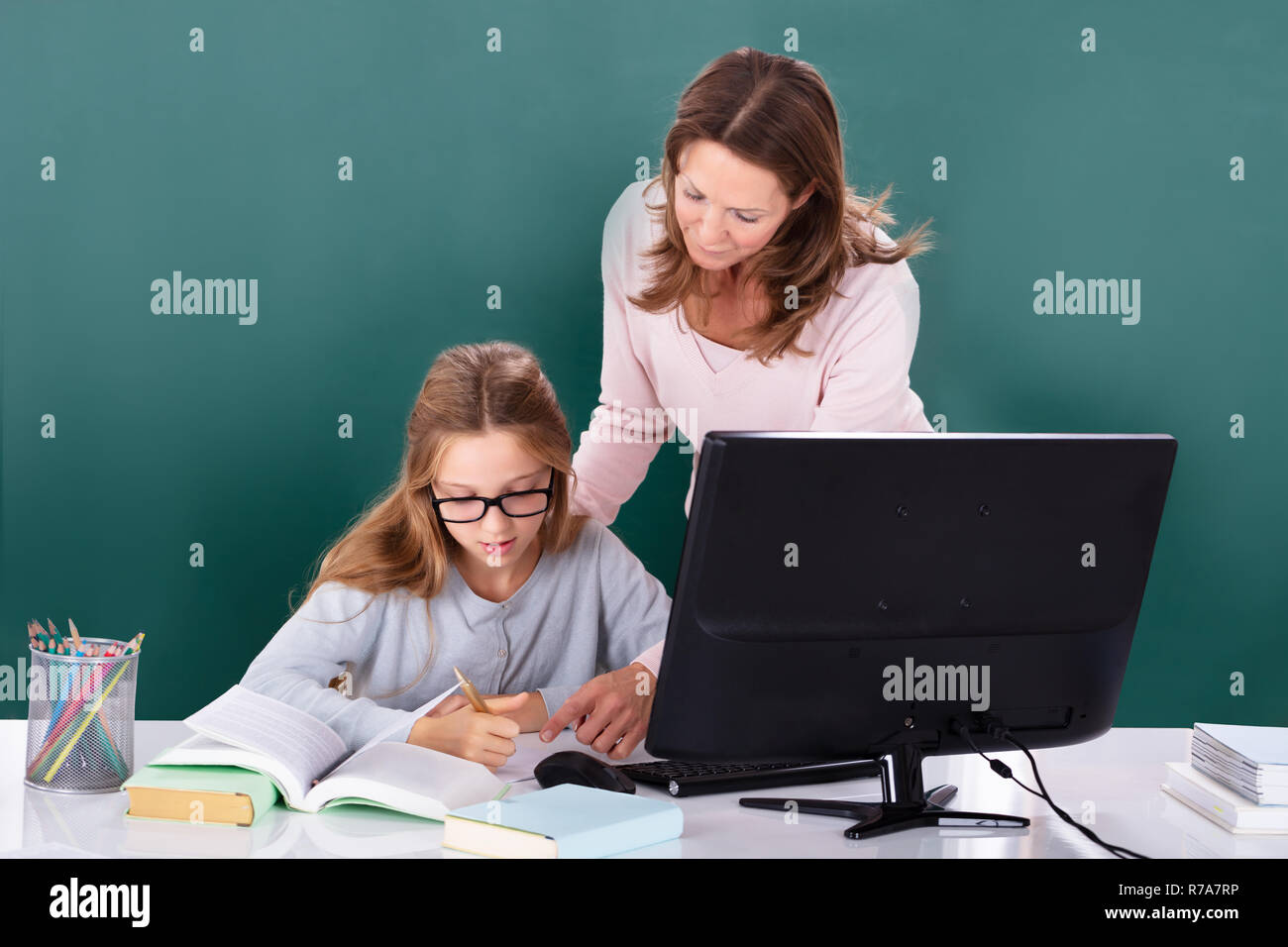 Teacher mother classroom hi-res stock photography and images - Alamy