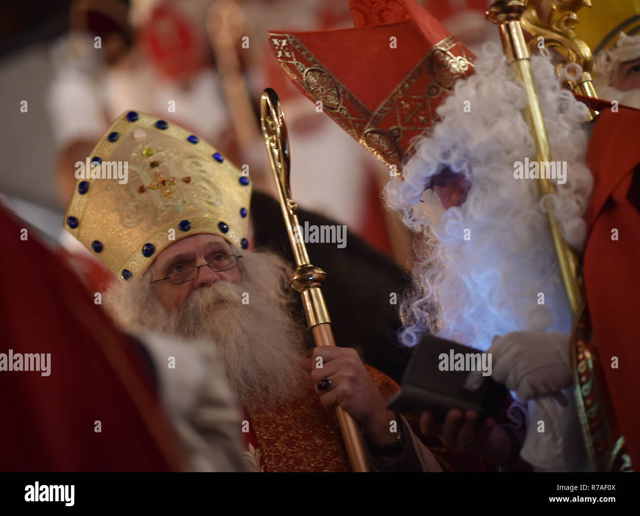 Murnau, Germany. 08th Dec, 2018. Santa Claus meet at the 3rd Murnauer ...