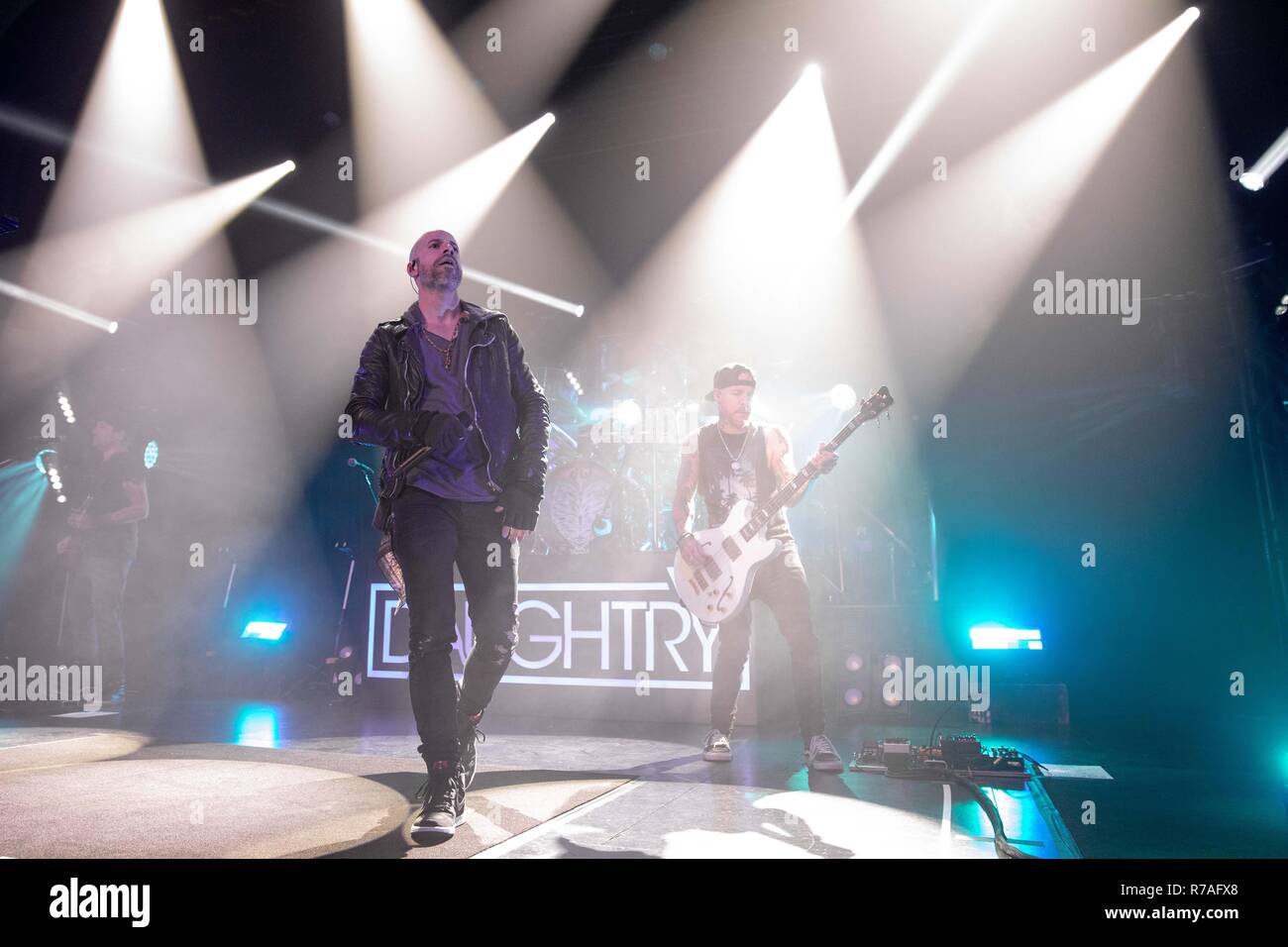 Josh steely and chris daughtry hi-res stock photography and images - Alamy