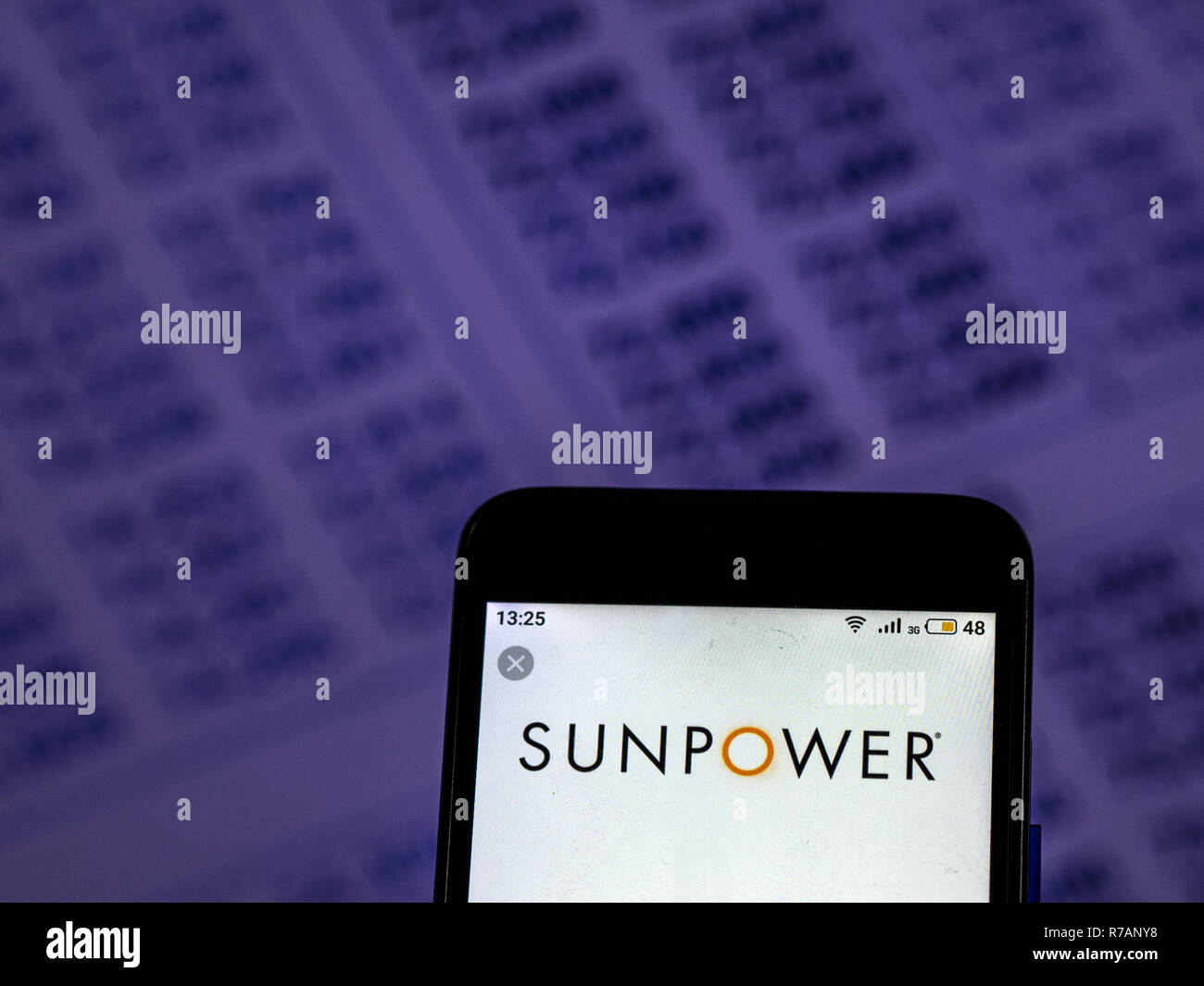 Sunpower logo hi-res stock photography and images - Alamy